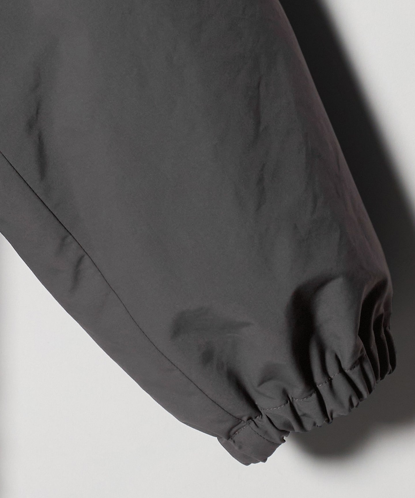 ADS 防潑水羽絨短外套｜UNITED ARROWS｜UNITED ARROWS LTD. 官方購物網站