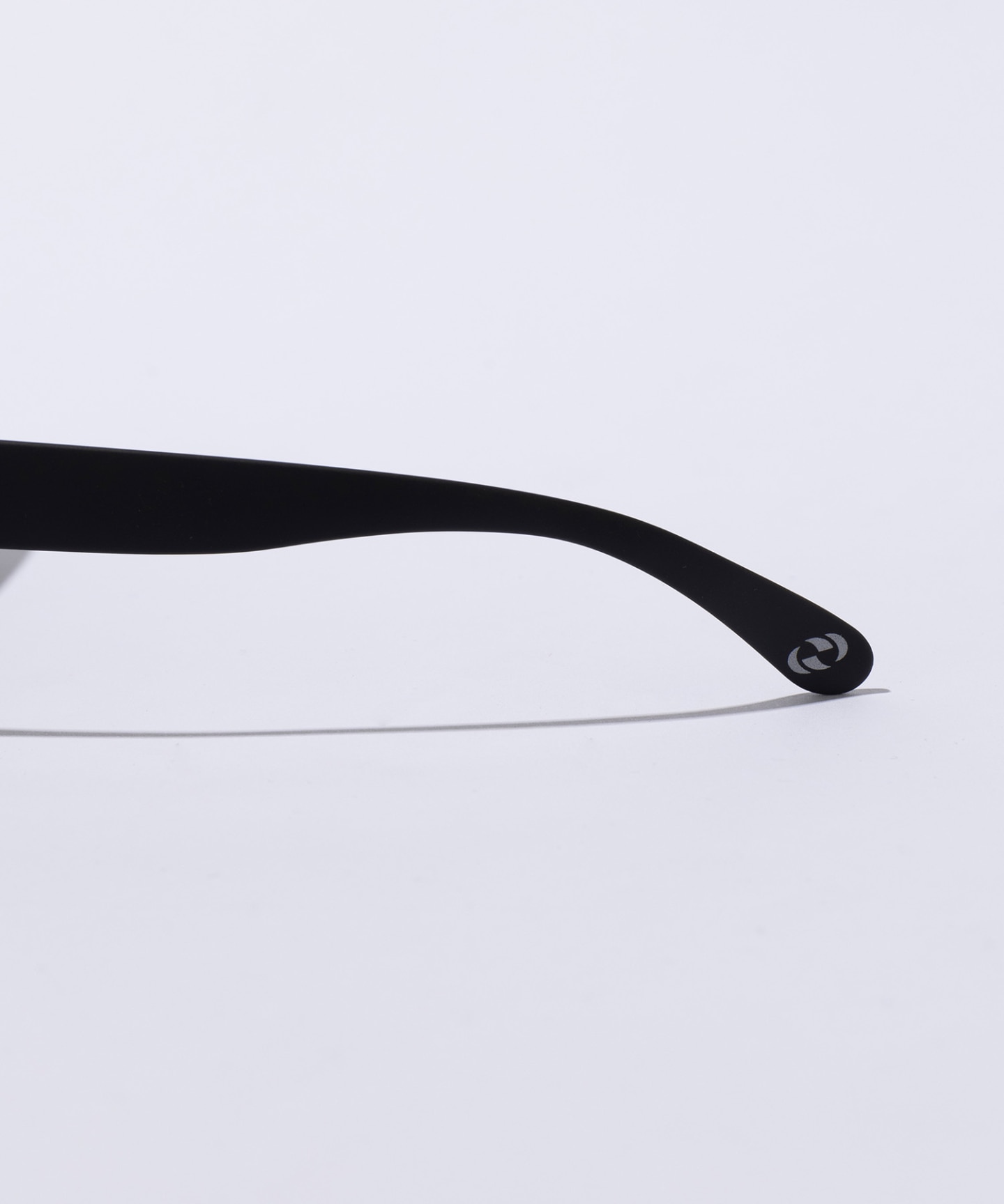 TW GLR jugaad14 BAY GRIP SG 墨鏡 偏光調光｜jugaad14｜UNITED ARROWS LTD. 官方購物網站